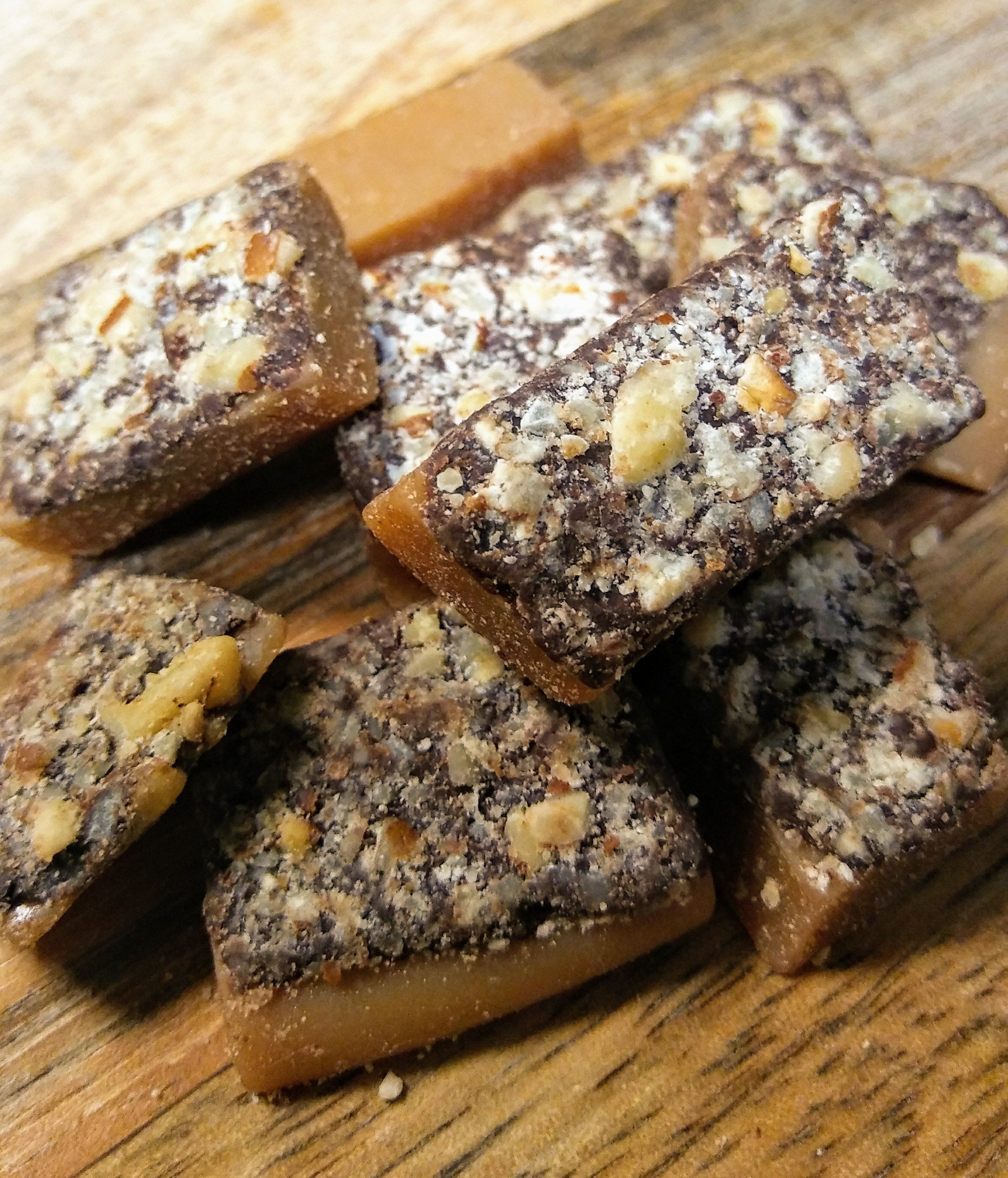 Bell Stone Toffee Dark Chocolate Toffee 6 oz pouch | Zingerman's Candy ...